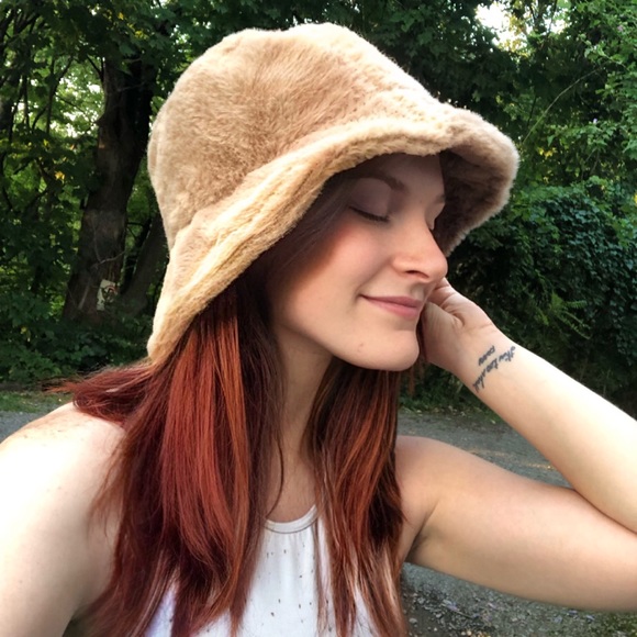 Other | Furry Cream Colored Bucket Hat | Poshmark